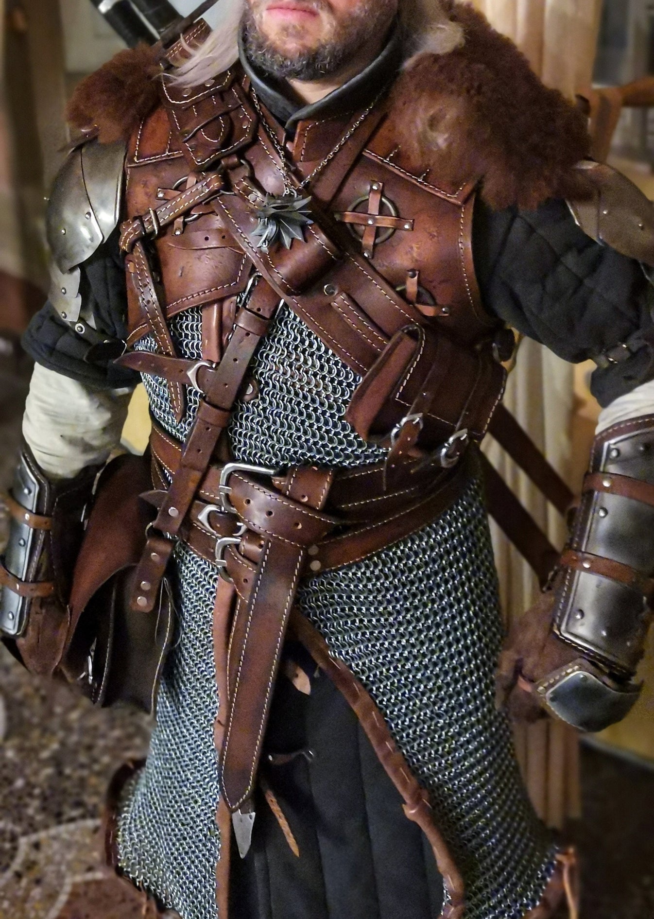The Witcher 3 Wild Hunt Geralt Ursine Armor Breastplate + Fur / Handma ...